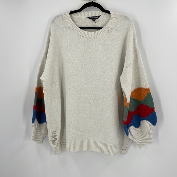 DAVI & DANI | Sweaters | Nwt Davi Dani Crewneck Puff Patterned Sleeve ...